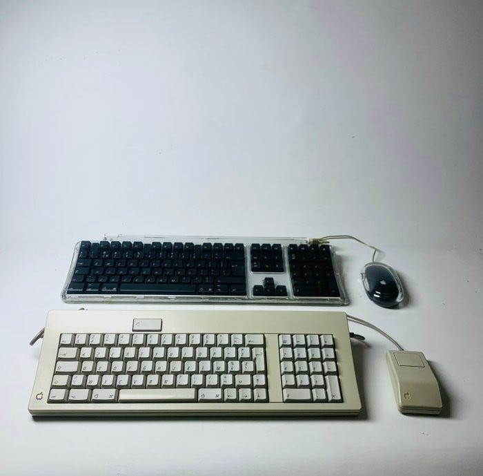 Apple - Apple Extended Keyboard II with ADB Mouse (Model M0118 / G5431 ...