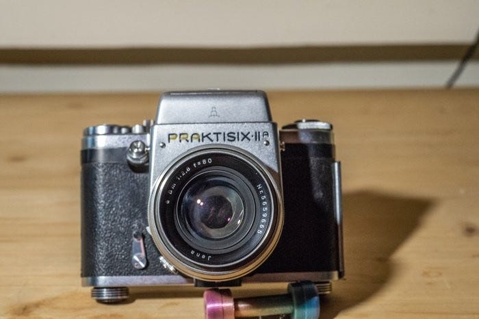 Praktisix Praktisix IIa + 2.8/80 120 / mellomformat kamera | FINN-torget