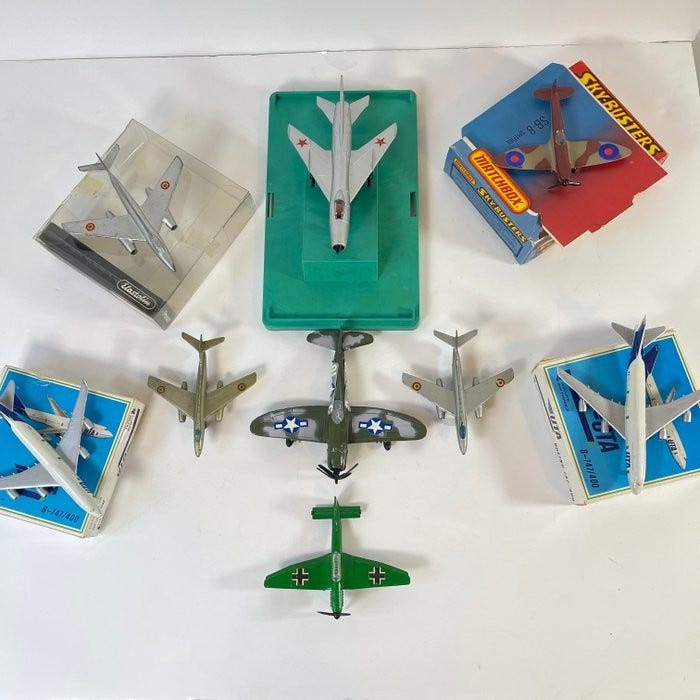Dinky Toys, Matchbox, Schabak, CCCP - Modellfly (10) - Lot avions ...