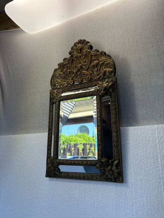 Speil- Antikt fransk forgylt speilskap – eleganse og håndverk fra 1800-tallet - | FINN-torget