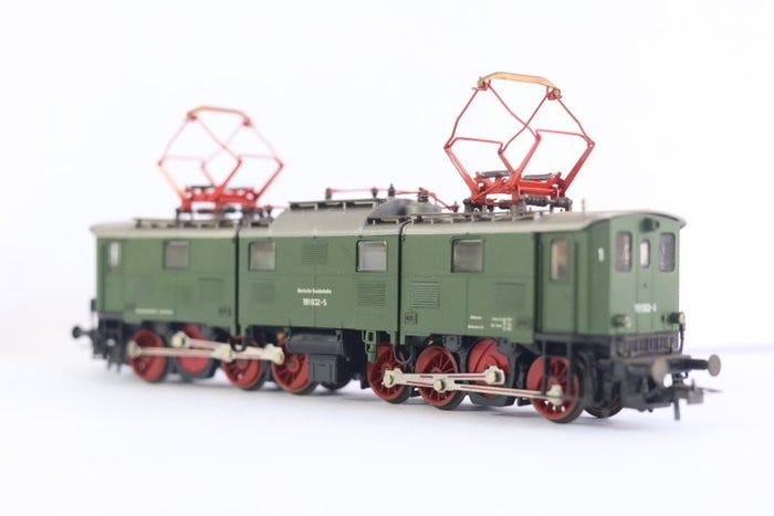 Roco H0 - 43428 - Elektrisk lokomotiv (1) - BR 191 - DB | FINN-torget