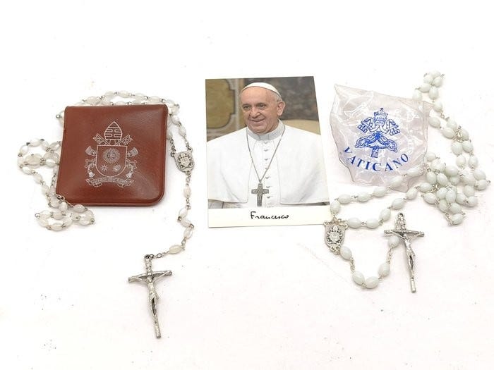 Rosenkrans - Lott på to rosenkranser av pave Frans personlig velsignet ...