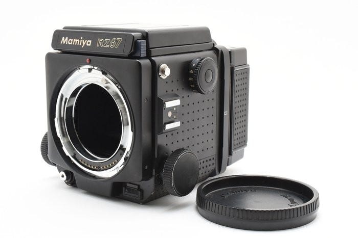 Mamiya RZ67 Pro Body w/ 120 Film back Mellomformat kamera | FINN-torget