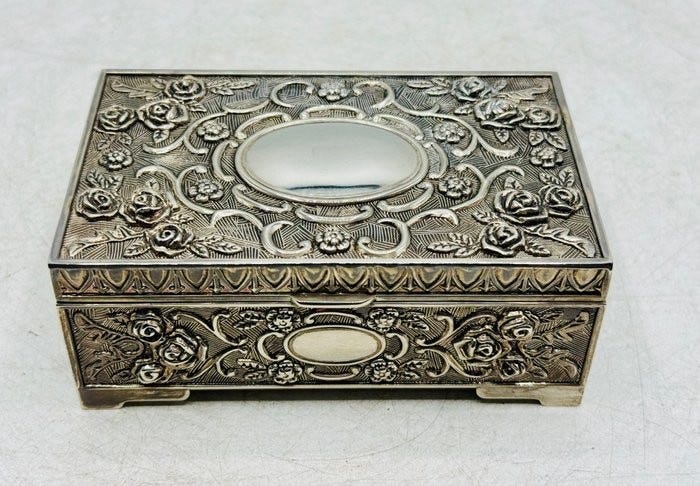 Eske - Forsølvet bronse | FINN-torget