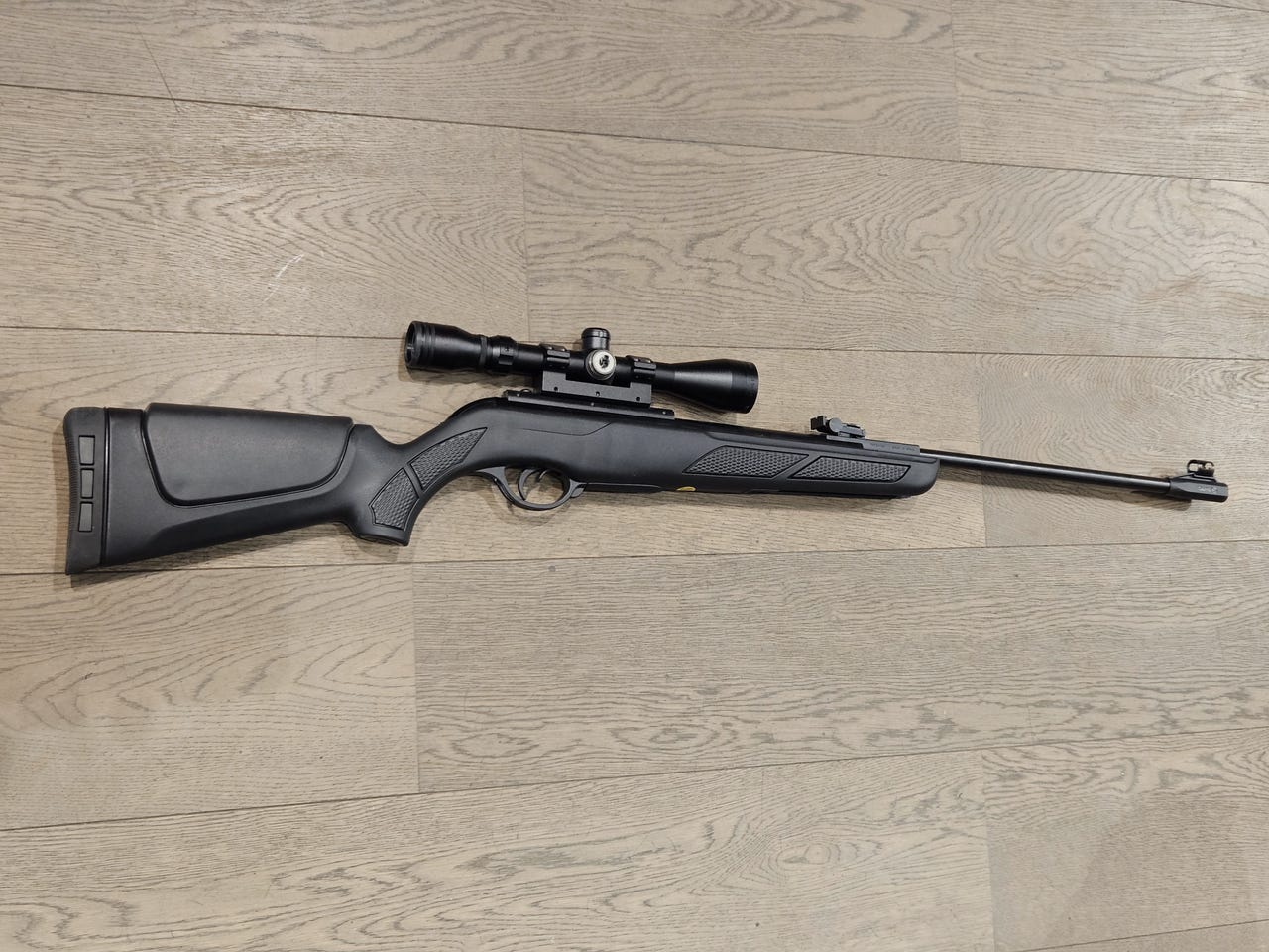 GAMO SHADOW DX Pakke 4,5mm med GAMO 3-9X40 kikkert. | FINN-torget