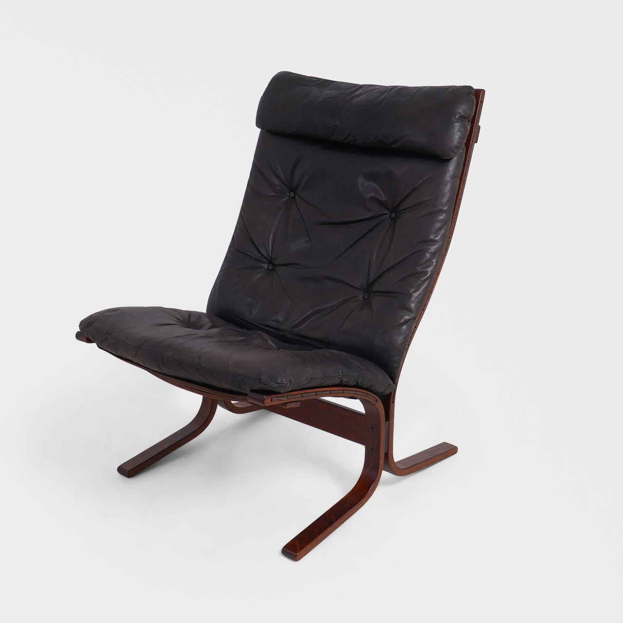 Høy 'Siesta' av Ingmar Relling | FINN-torget