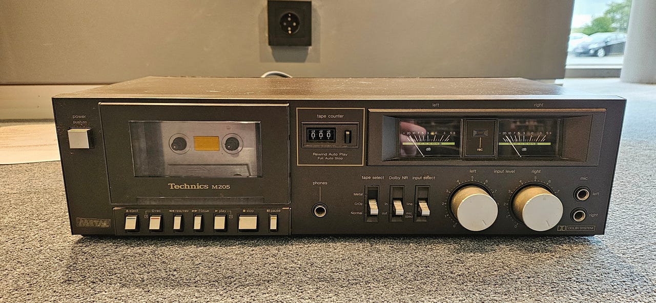 Technics M205 | FINN-torget
