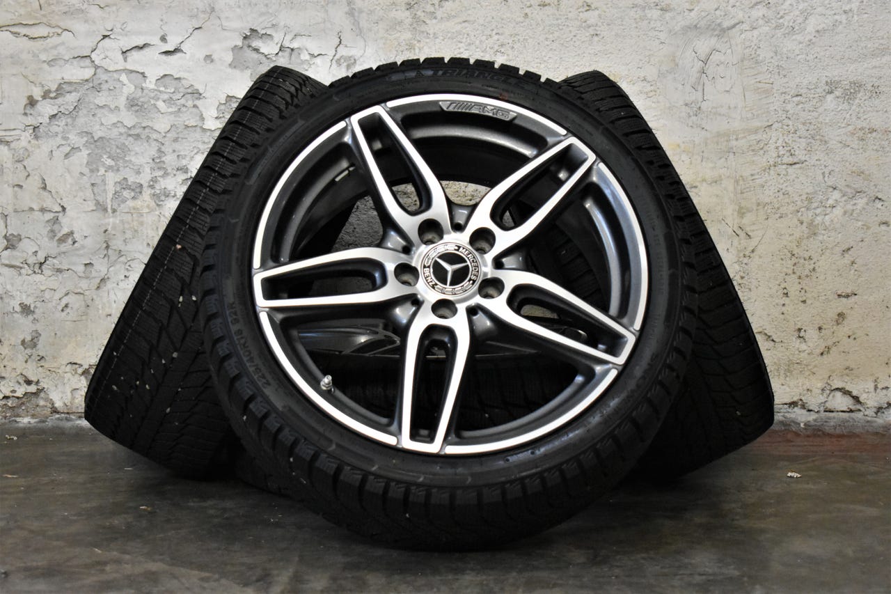 Mercedes CLA AMG 18" originale felger med vinterdekk (8 mm) | FINN-torget
