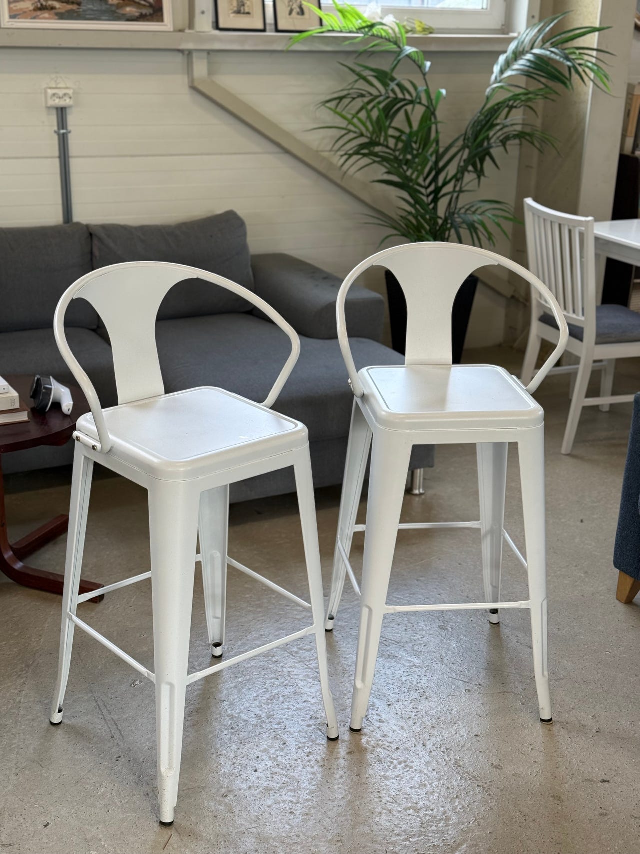 2 stk industrielle barstoler (tilbyr frakt) | FINN-torget