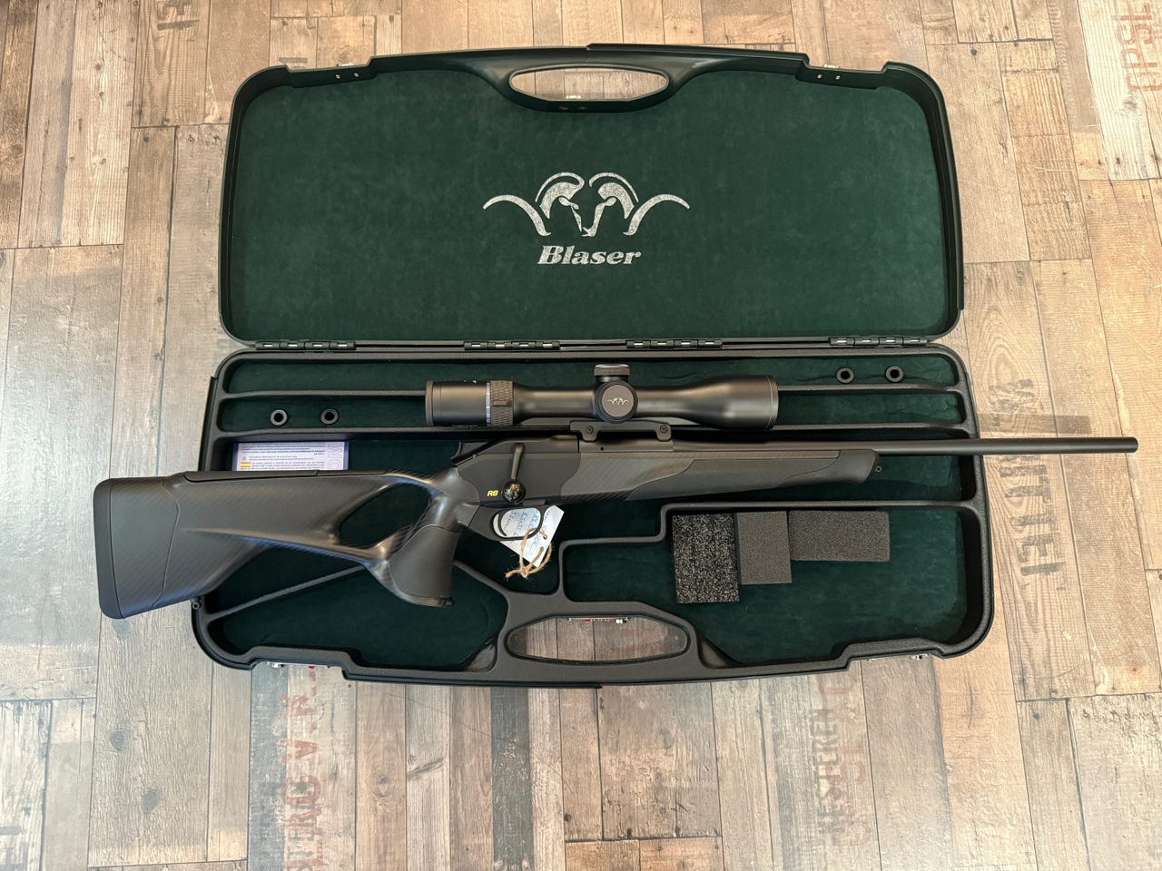 Blaser R8 Ultimate Carbon ADJ - 8,5x55 DLC løp 58cm - B1 2,8-20x50 ...