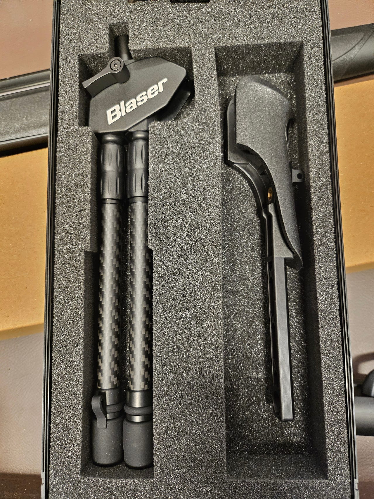 Blaser R8 Success/Ultimate BiPod Carbon | FINN-torget