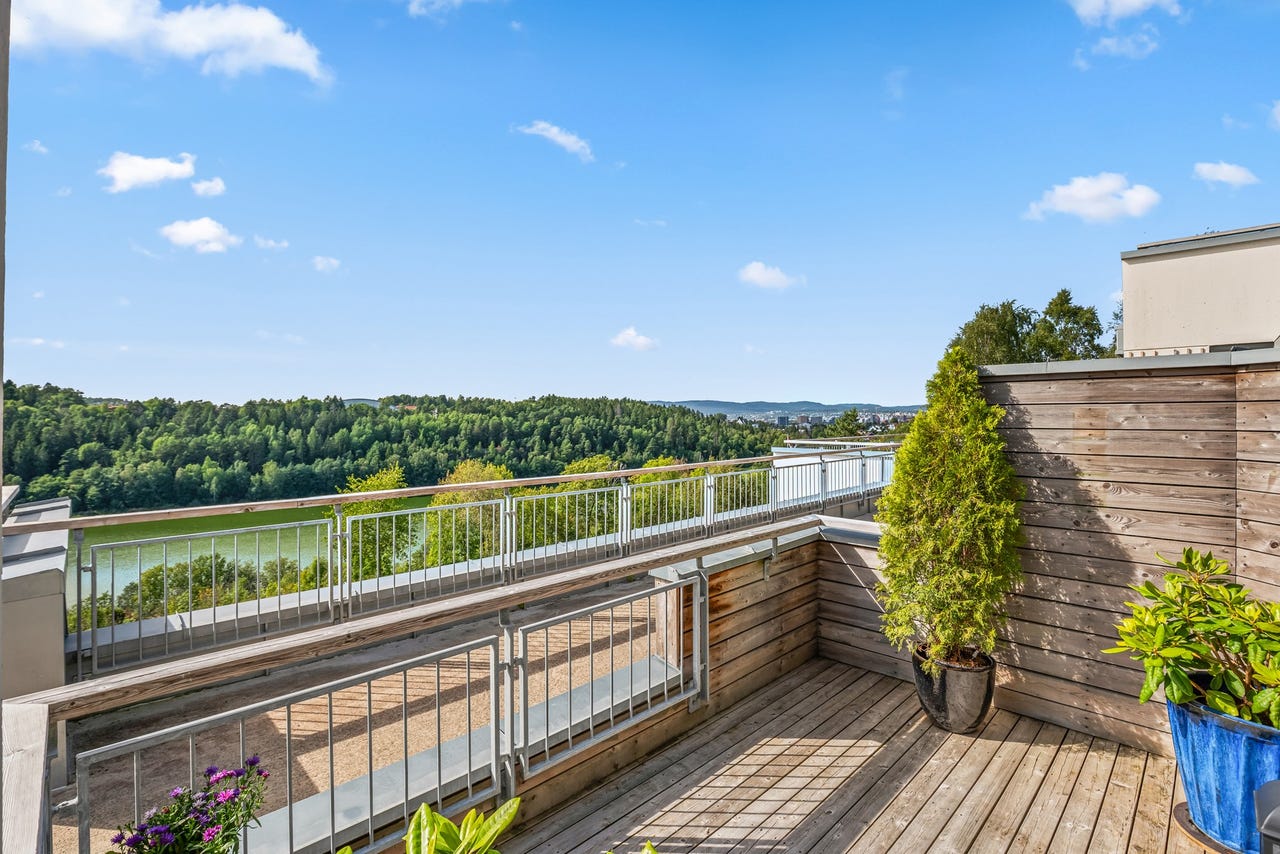 Oppsal Terrasse 2, Oslo - leilighet på 80m² fra 1977 | Visning.ai