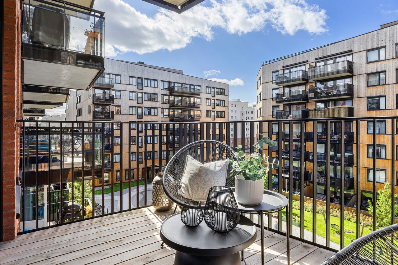 Innbydende og lekker 2-roms i 4.etasje på Løren! Felles takterrasse | God off. komm. | IN ...