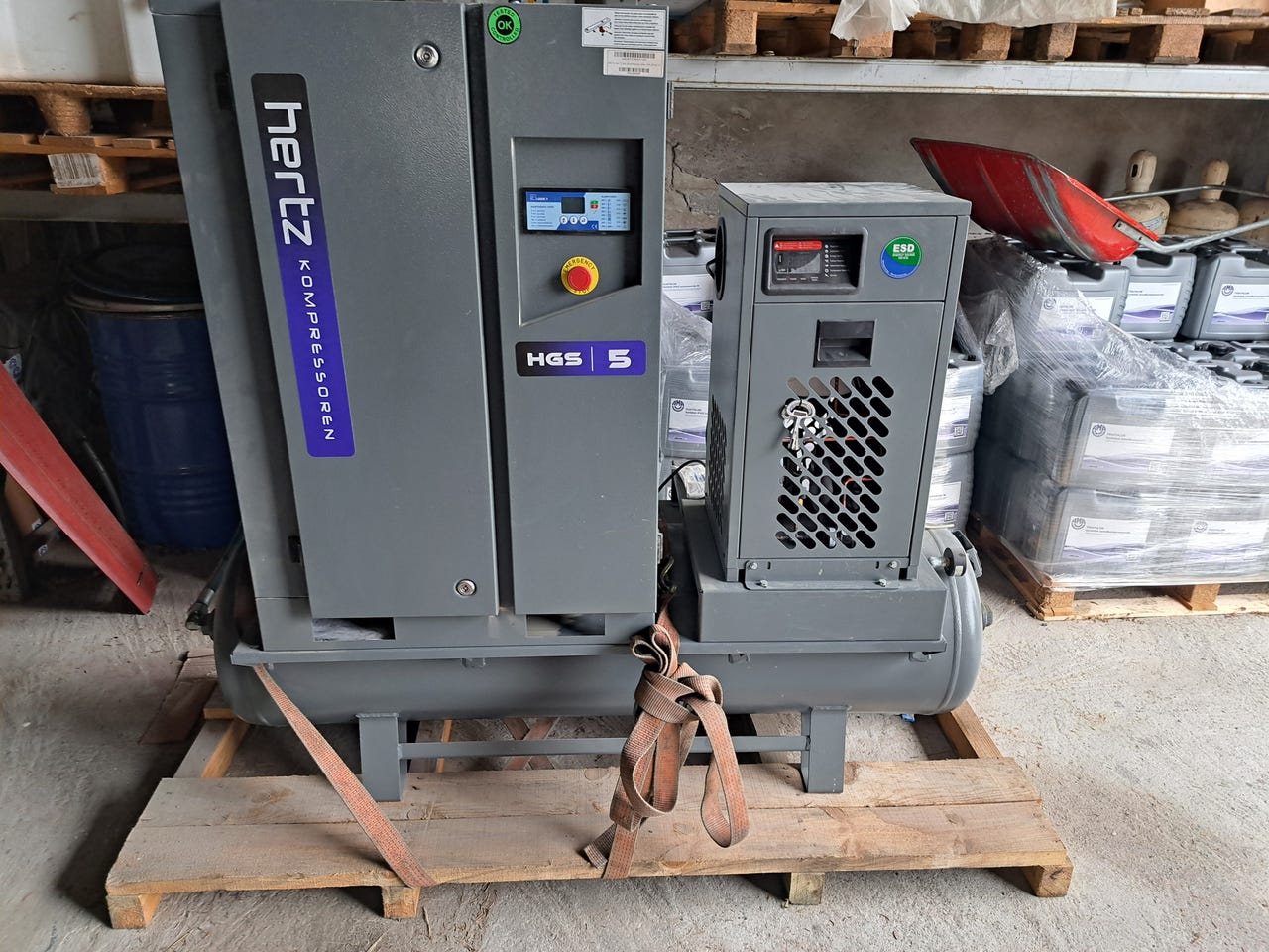 Brukt Kompressor 5,5 kw, 7,5 bar. 800 L/min. | FINN-torget