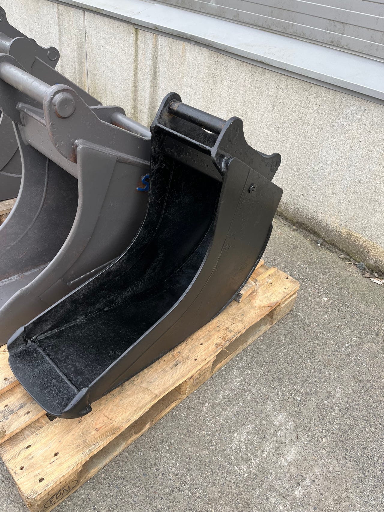 Engcon smalskuff S40 | FINN-torget