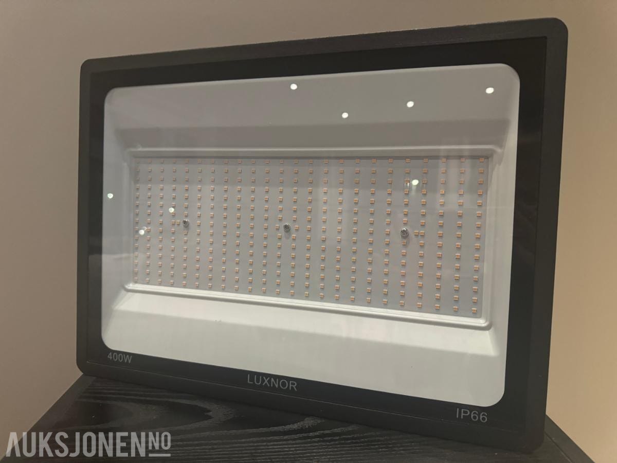 20 STYKKER LED LYSKASTER 400W! IP66, Ultra thin! Støv å vanntett! Helt ...