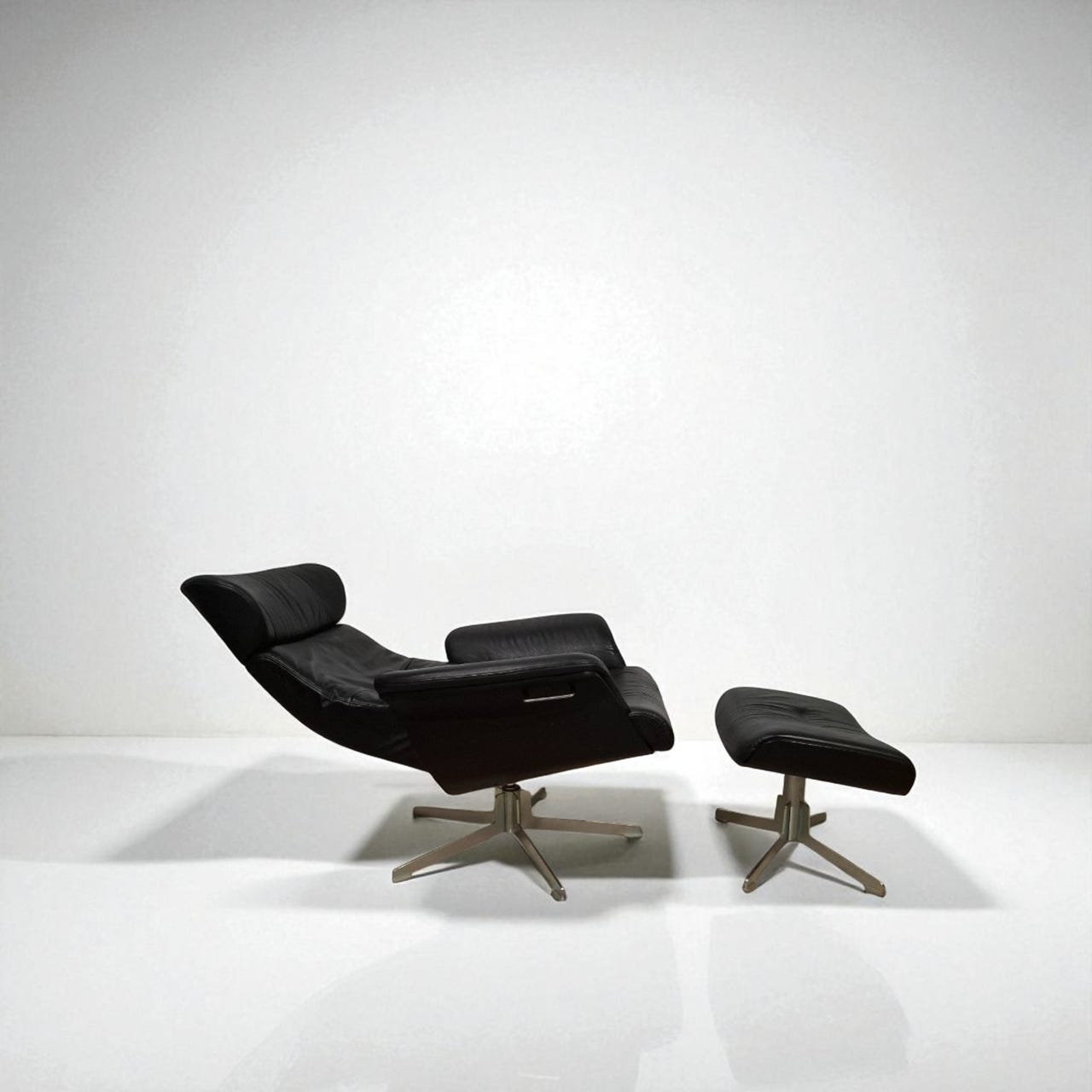 Conform Timeout Lenestol med Krakk i Skinn Eksklusiv Komfort /remelig ...