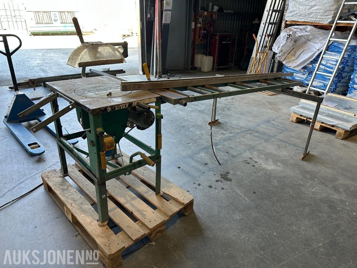 2000 Gjerdesag 1203 kraftig bordsag med skyvebord og rullebord | FINN ...