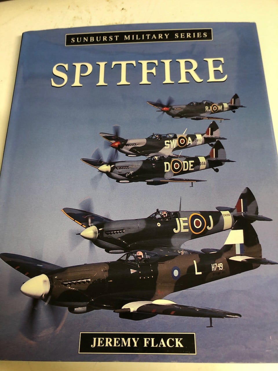 Sunburst Military series. Spitfire. Jeremy Flack. | FINN-torget
