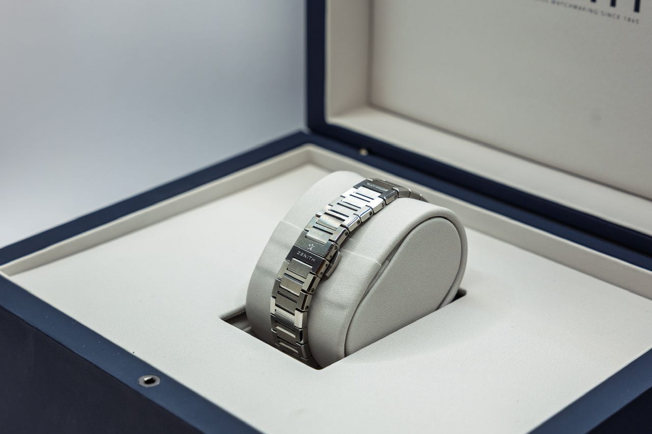 Zenith Defy Skyline Black 41 mm Ref. 03.9300.3620/21.I001 | November ...