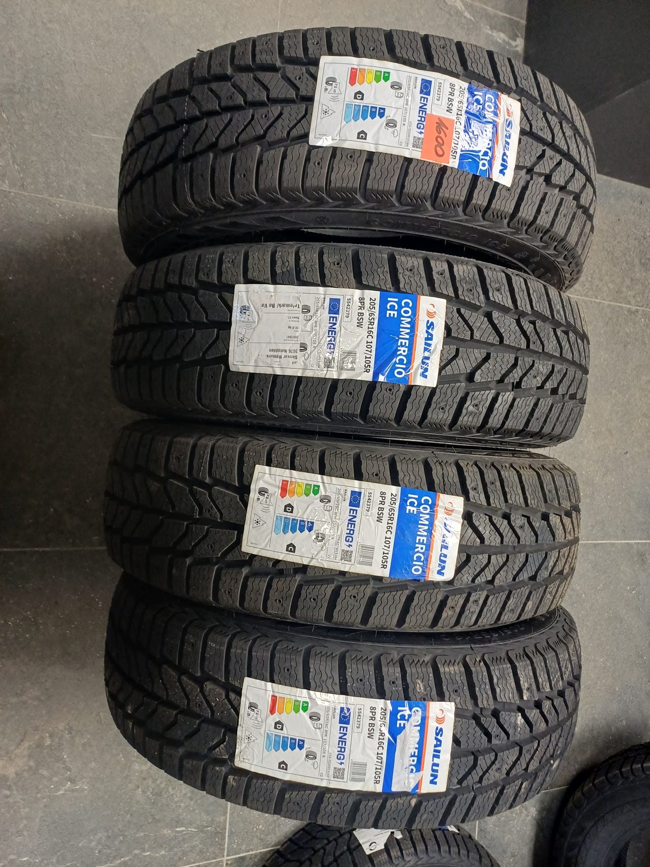 205 65 16C Sailun vinterdekk 205/65R16C varebildekk piggfri, T5, Expert ...