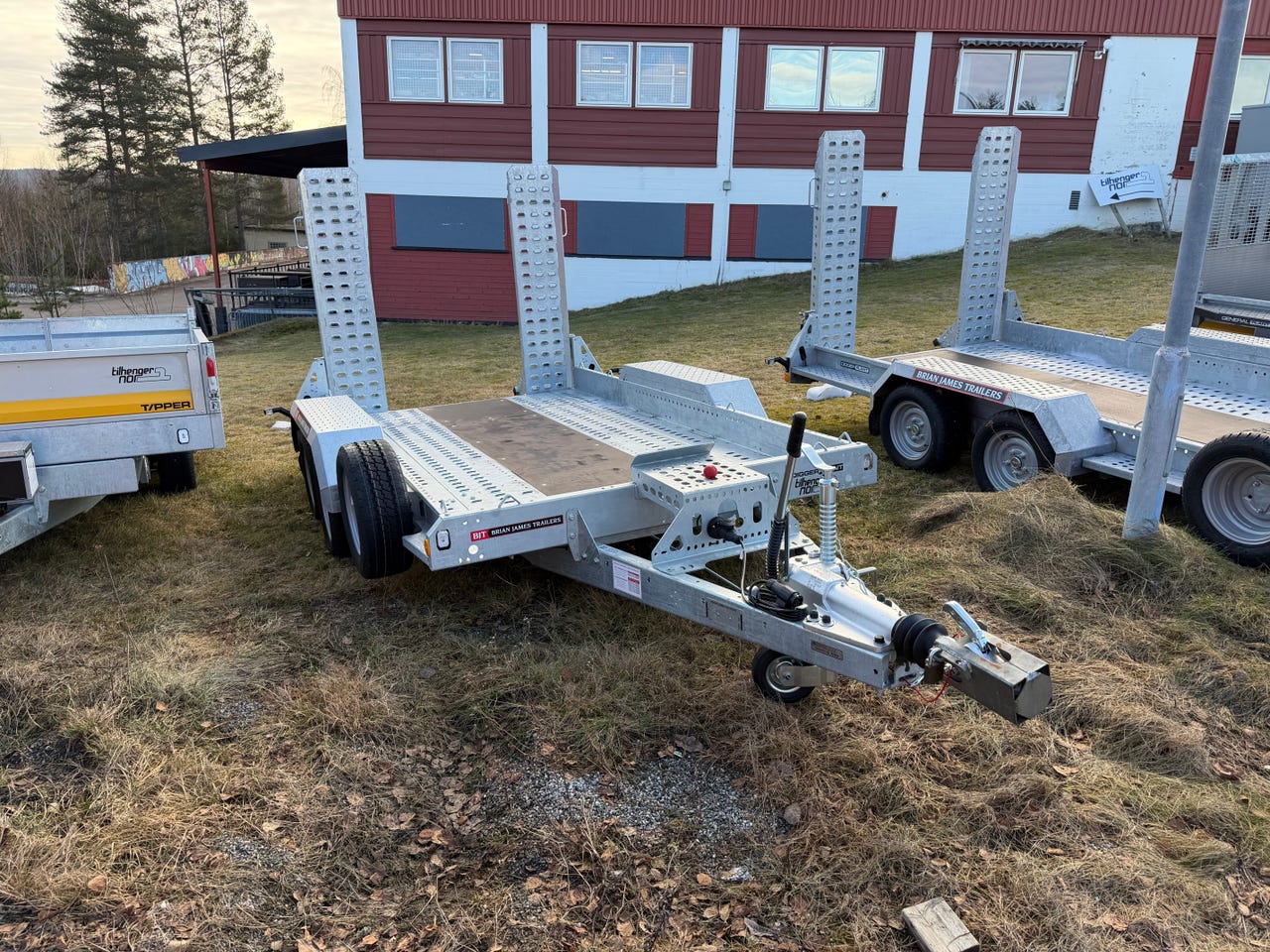LAGERTØMMING! Brian James Digger Plant 3,2x1,7m - Proff maskinhenger ...