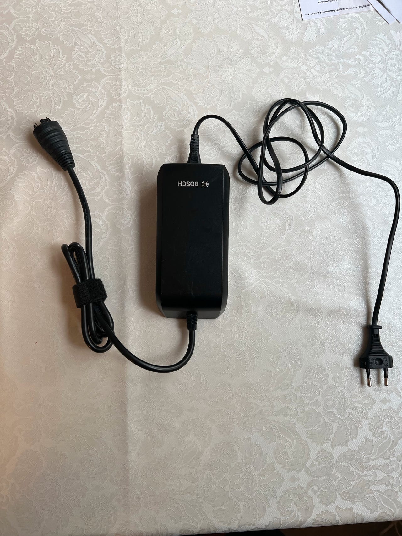 Bosch lader 36V 2A | FINN-torget