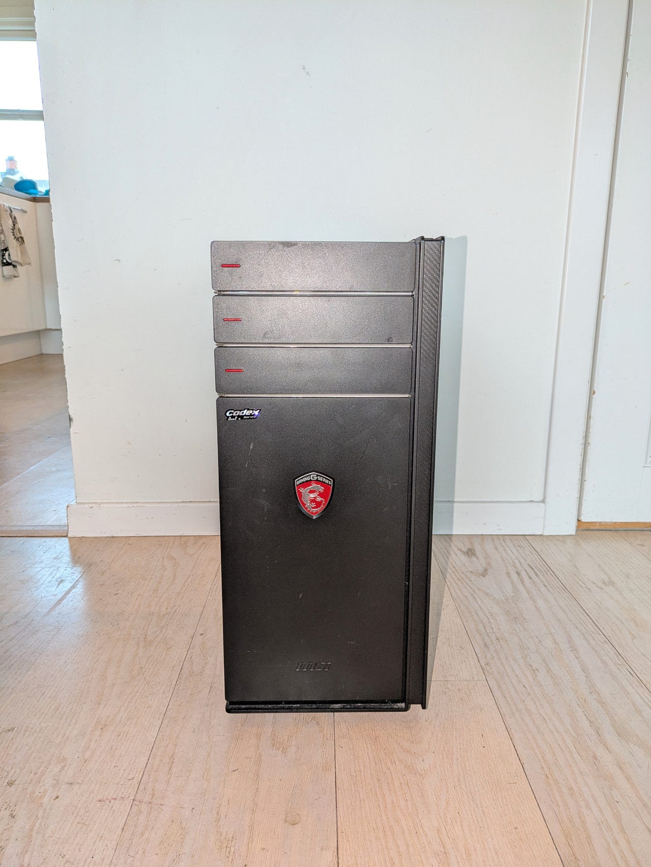 Godt brukt MSI Codex 3 8RC-201EU stasjonær gaming-PC | FINN-torget