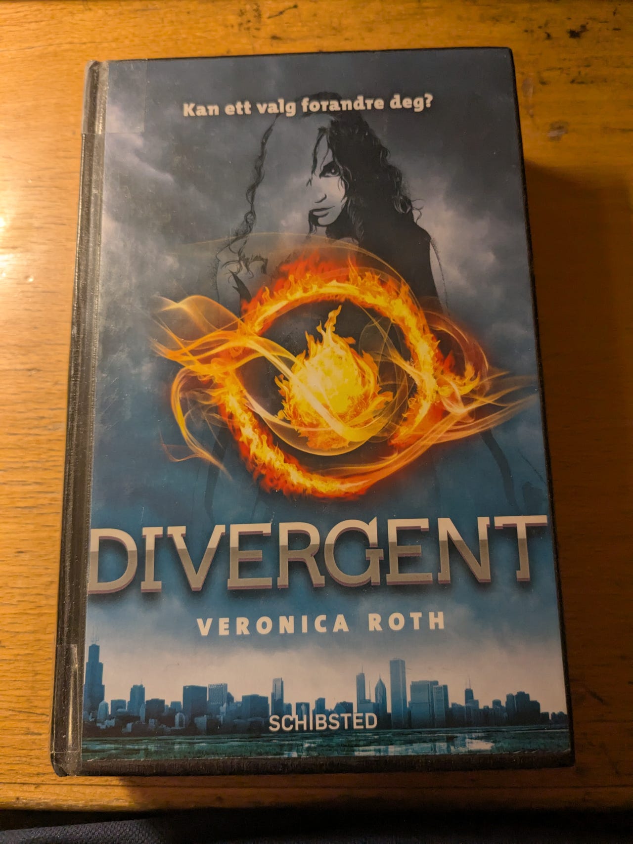 Veronica Roth | FINN-torget