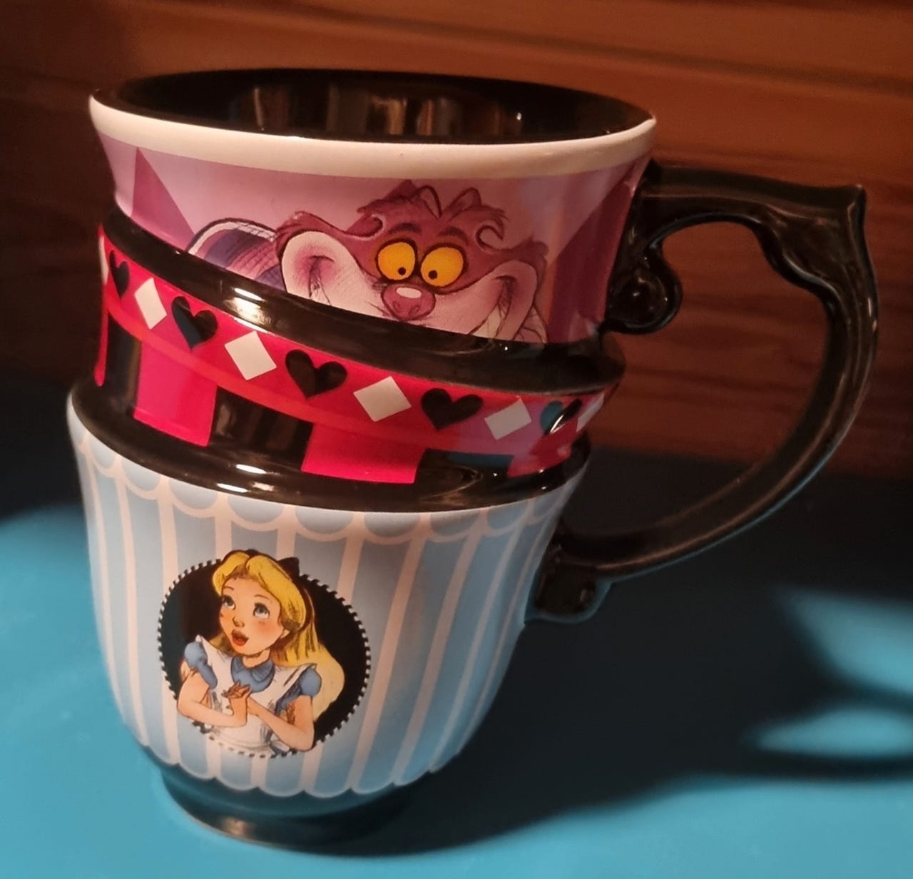 Alice in wonderland - Disney kopp | FINN-torget