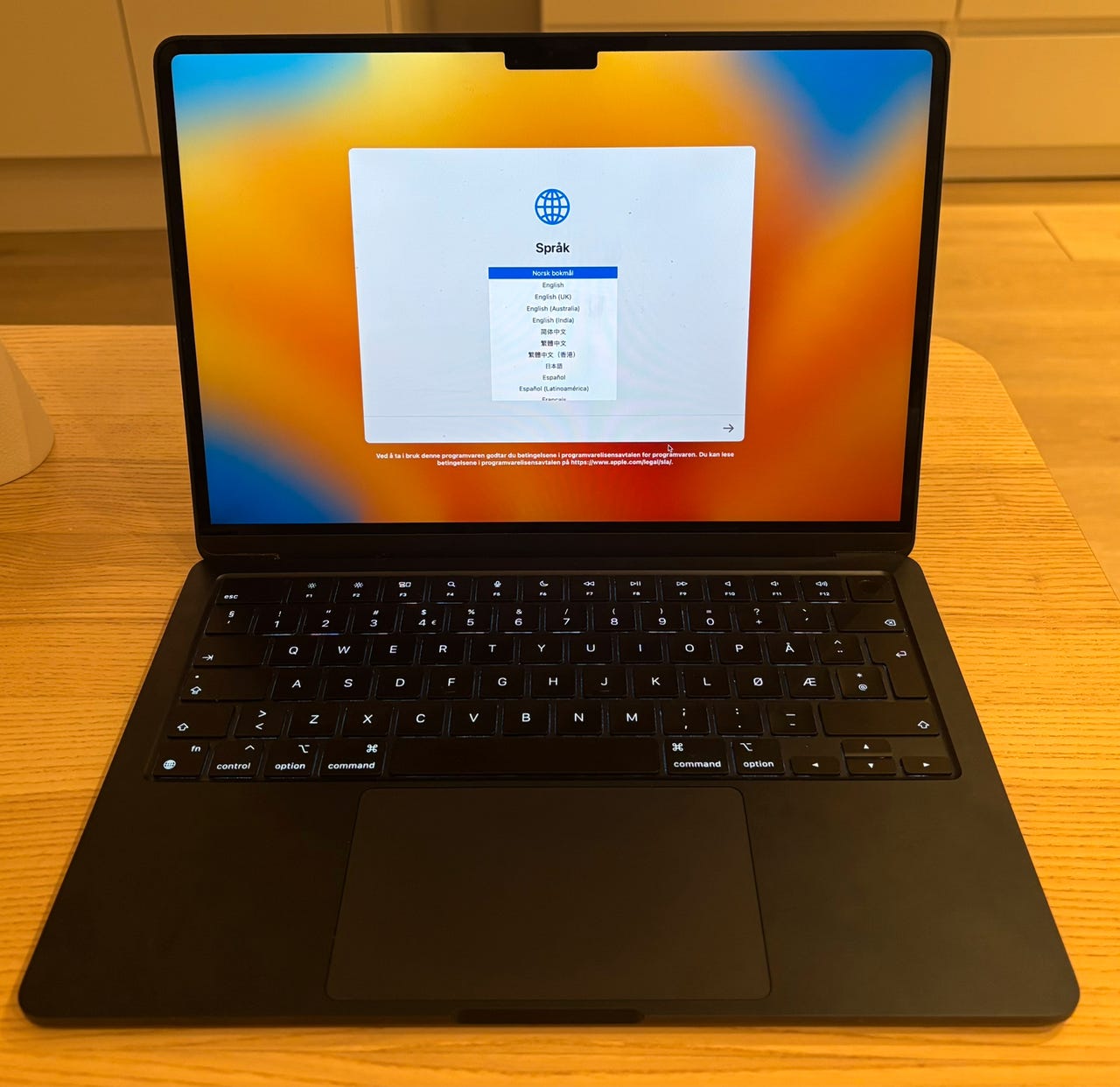 MacBook Air 13" M2 8GB Minne 256GB SSD - Midnatt | FINN-torget