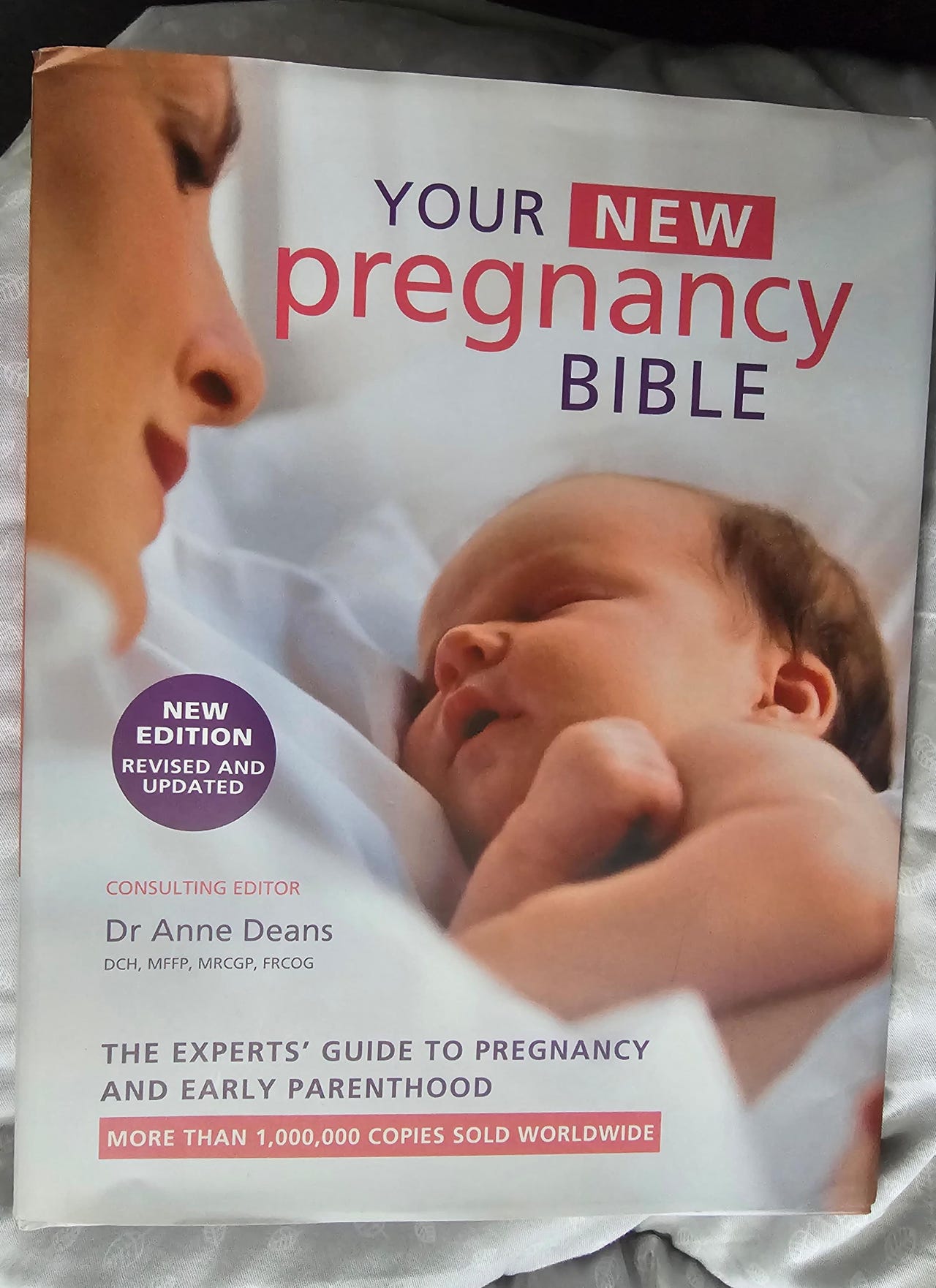 Pregnancy guide book | FINN-torget