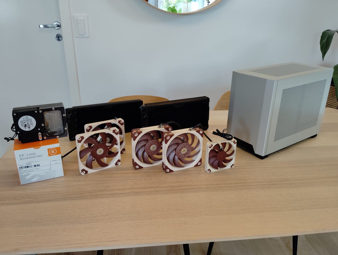 NCASE M1 V6.1 | Watercooling Pack | Noctua Fans | Radiators | EKWB Pump ...