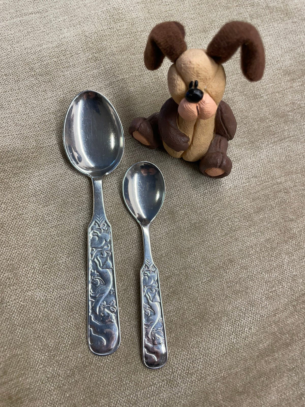 BARNEBESTIKK SØLV, 2 STK.BJØRN, REV OG HARE. | FINN-torget