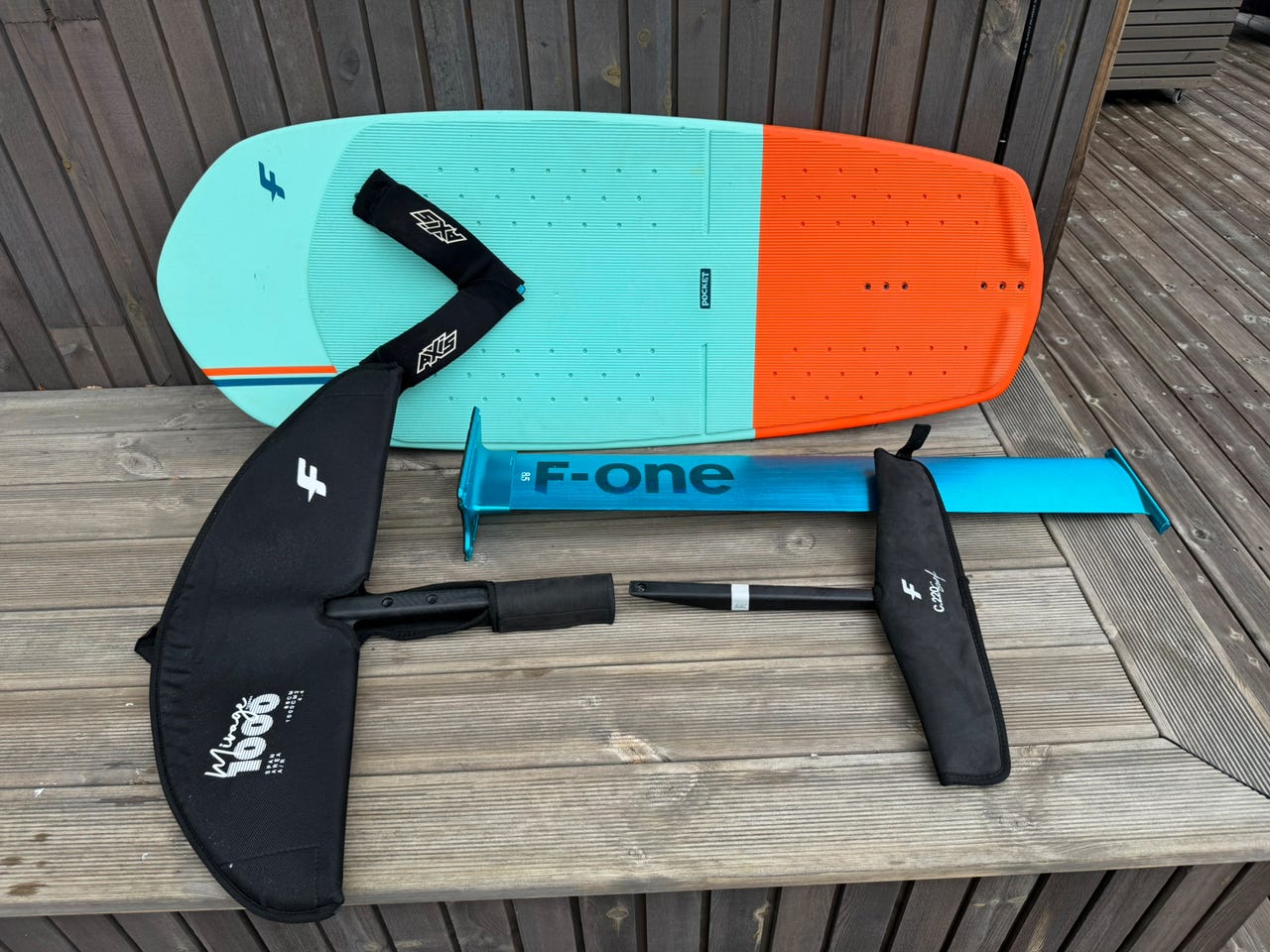 Komplett F-One kitefoil brett | FINN-torget