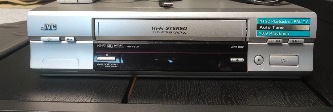 JVC videospillere, (VHS), med fjernkontroll, scart kabel, Hdmi kabel og ...