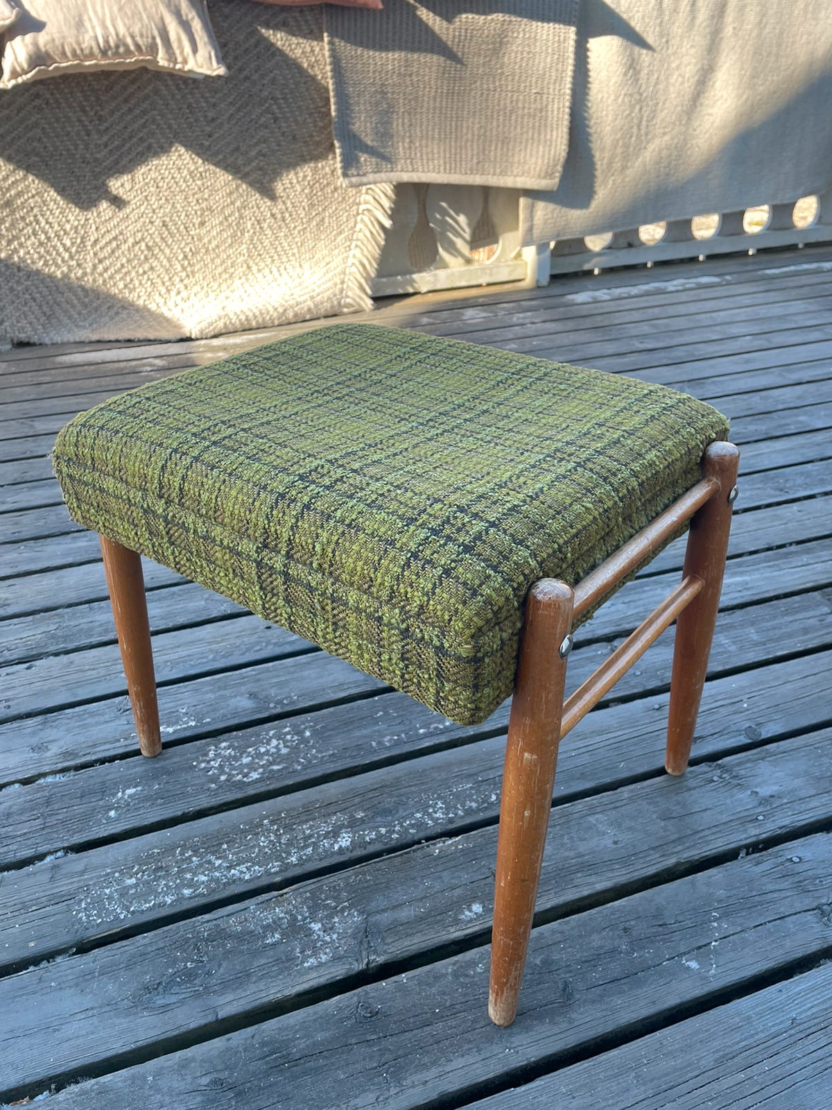 Grønn retro krakk | FINN-torget