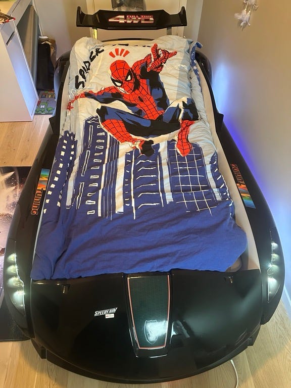 Bilseng med Lyd og Led lys. Speedy boy 7000 black | FINN-torget