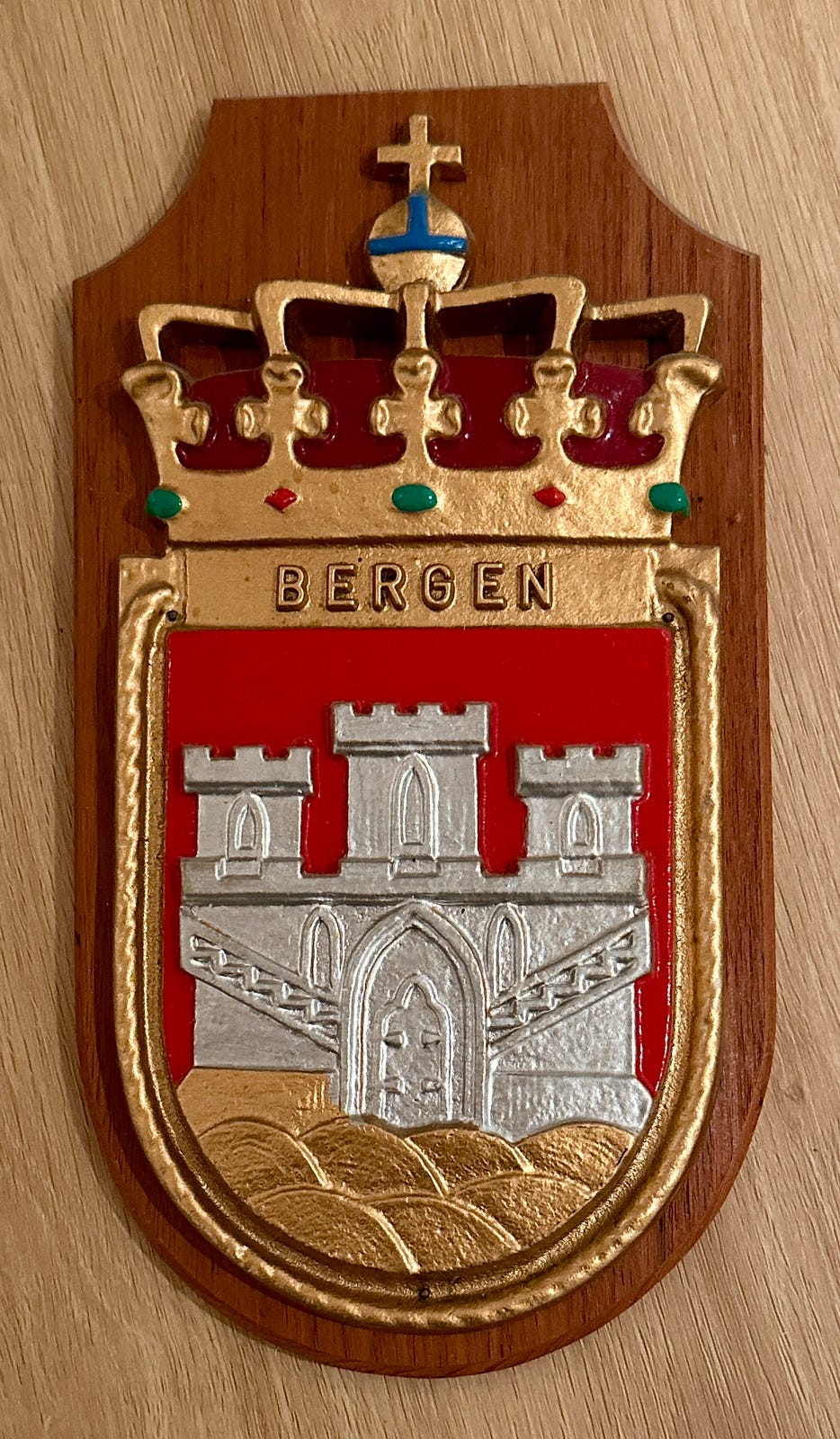 KNM Bergen F-301 CREST | FINN-torget