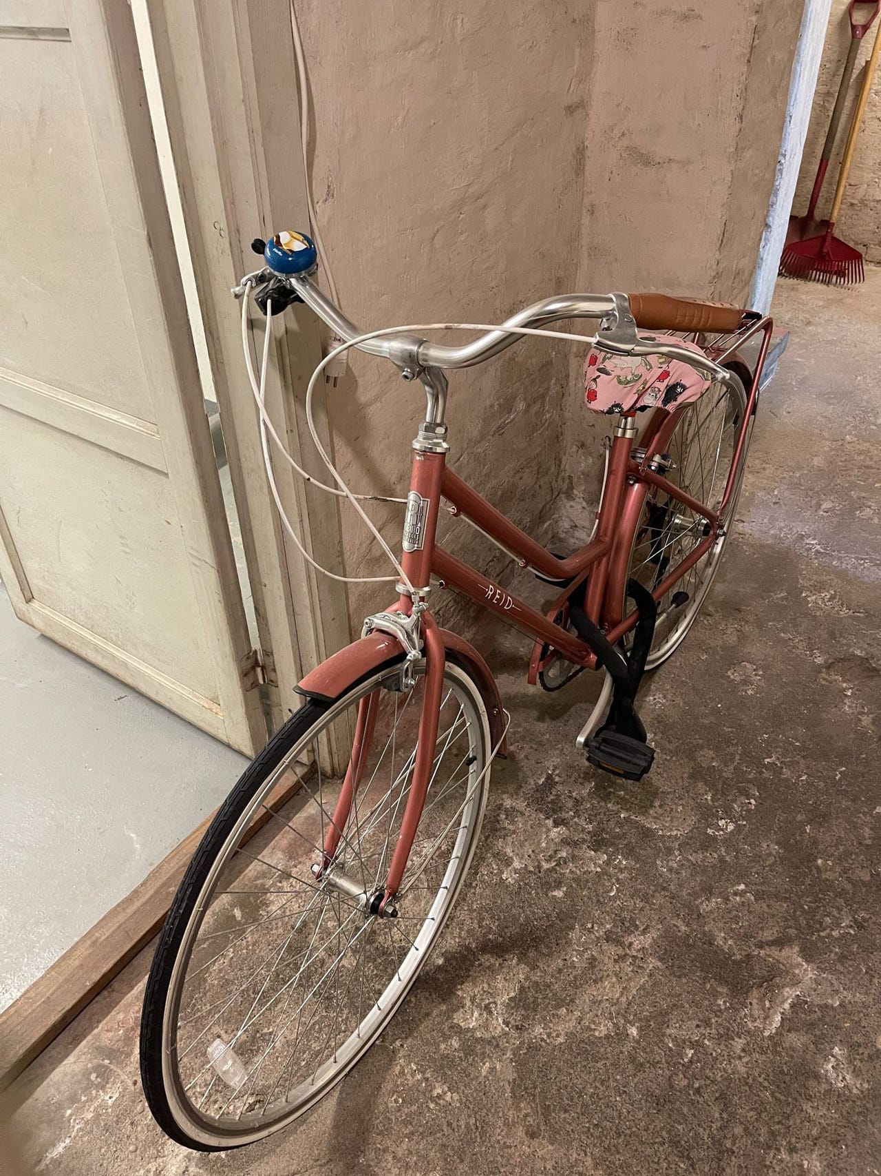 Reid Ladies Classic 7 Speed Vintage Bike in Rose Gold | FINN-torget