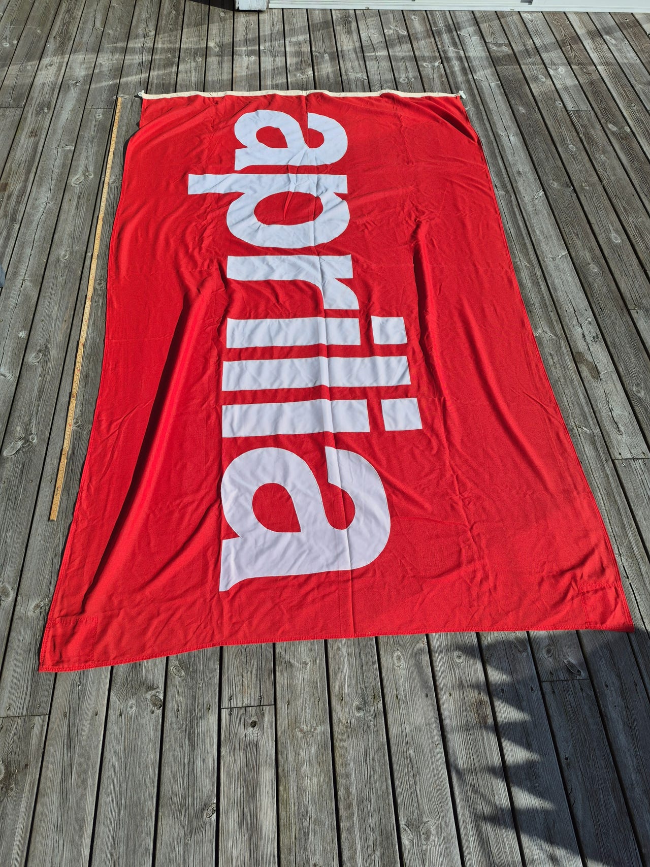 Aprilia flagg | FINN-torget