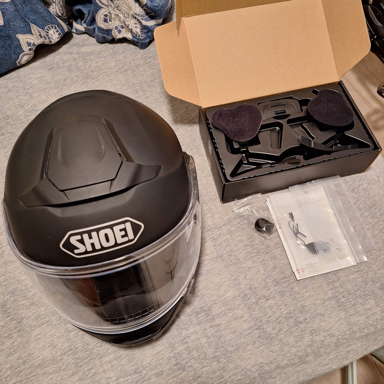 Shoei neotec 2 åpningshjelm med sena srl mech 2 | FINN-torget