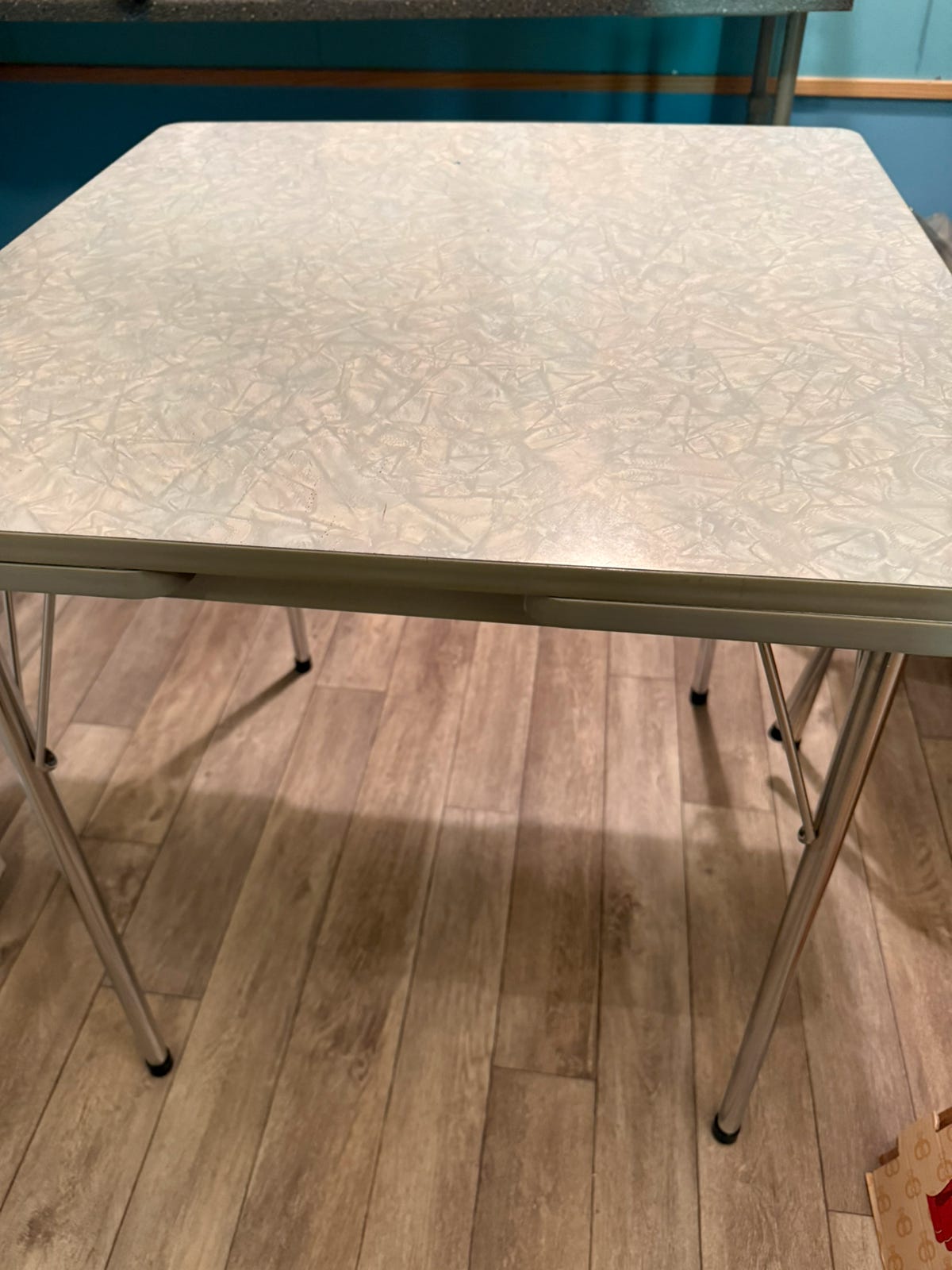 Retro respatex kjøkkenbord med 4 rørstoler fra 70-tallet | FINN-torget