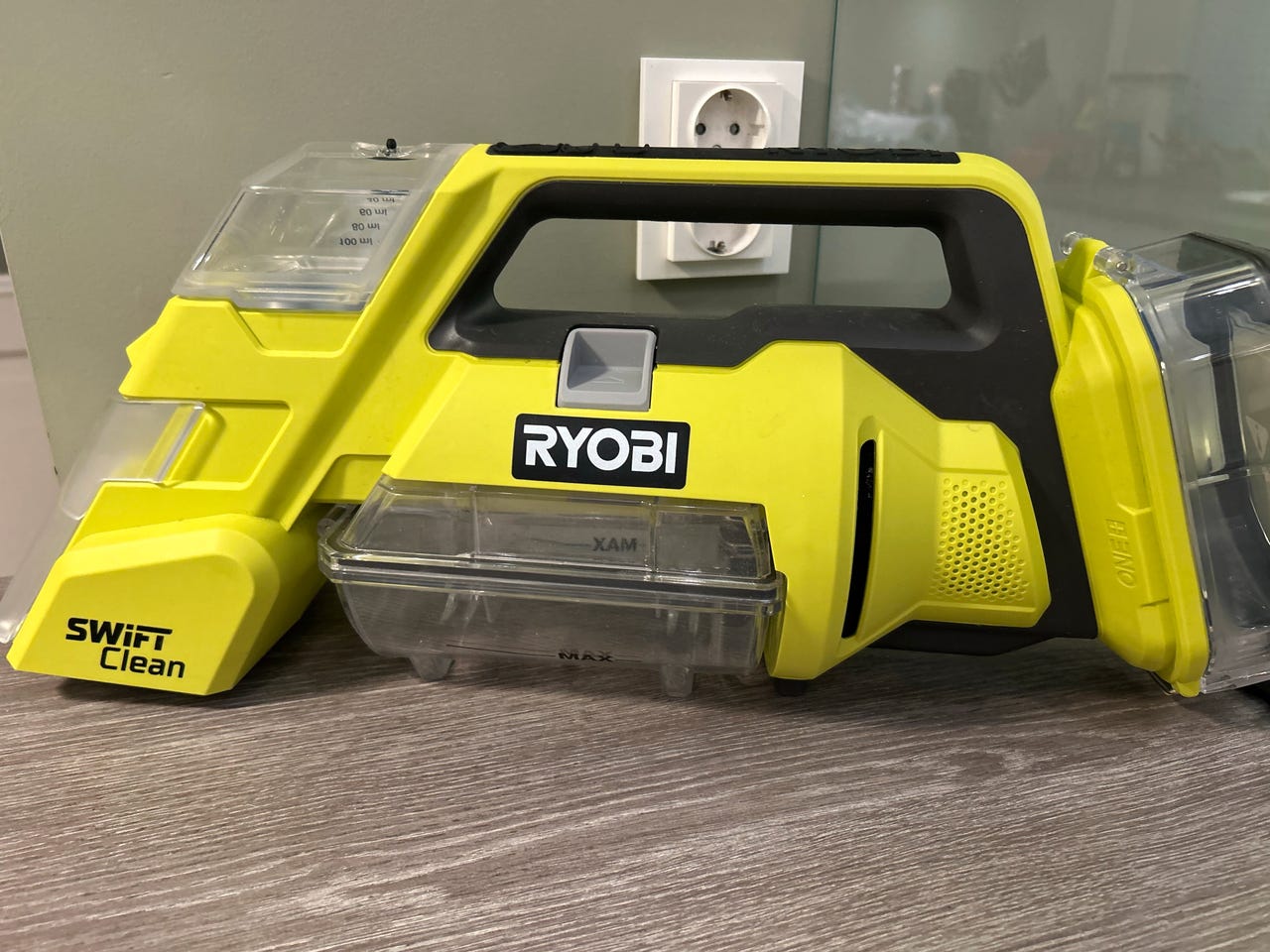Ryobi Swift Clean - teppe- og sofarenser | FINN-torget