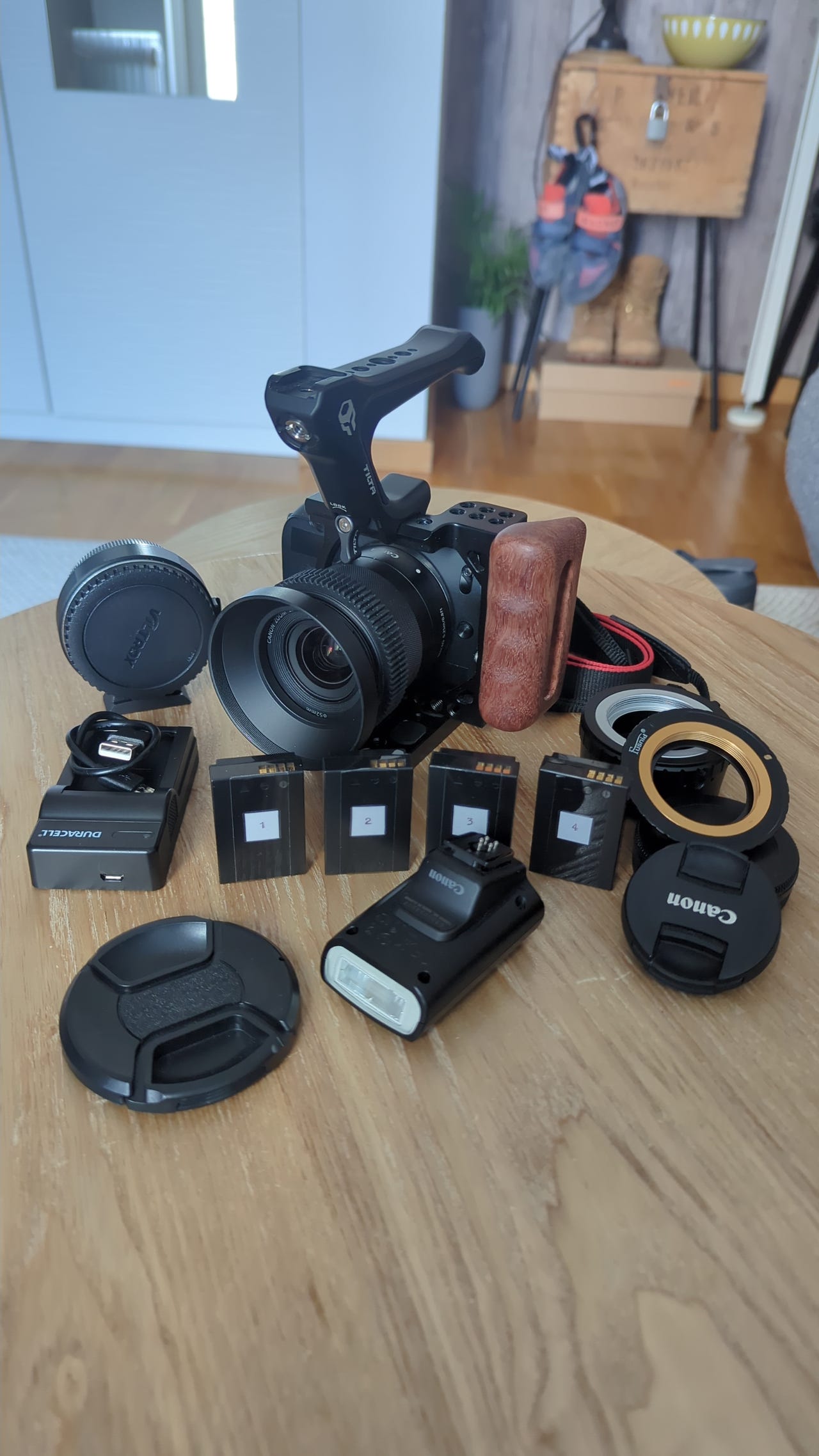 Canon EOS M - mini rig | FINN-torget