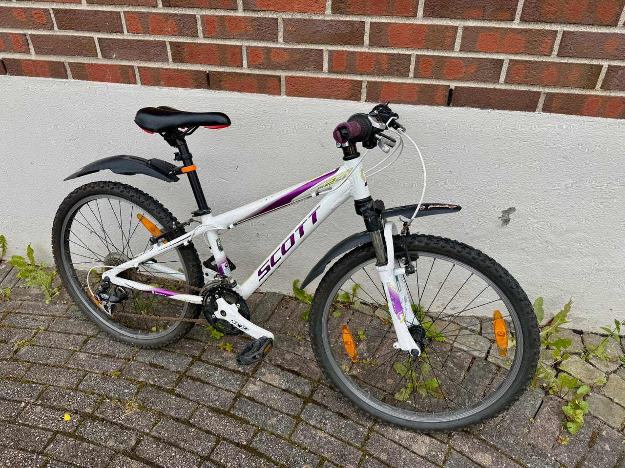 Scott Scale Sykkel 24-tommer Hvit/Lilla | FINN-torget