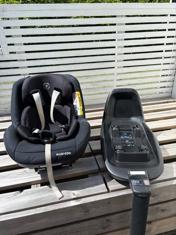 Maxi-Cosi Pearl Pro 2 med FamilyFix One i-Size base – pent brukt | FINN ...