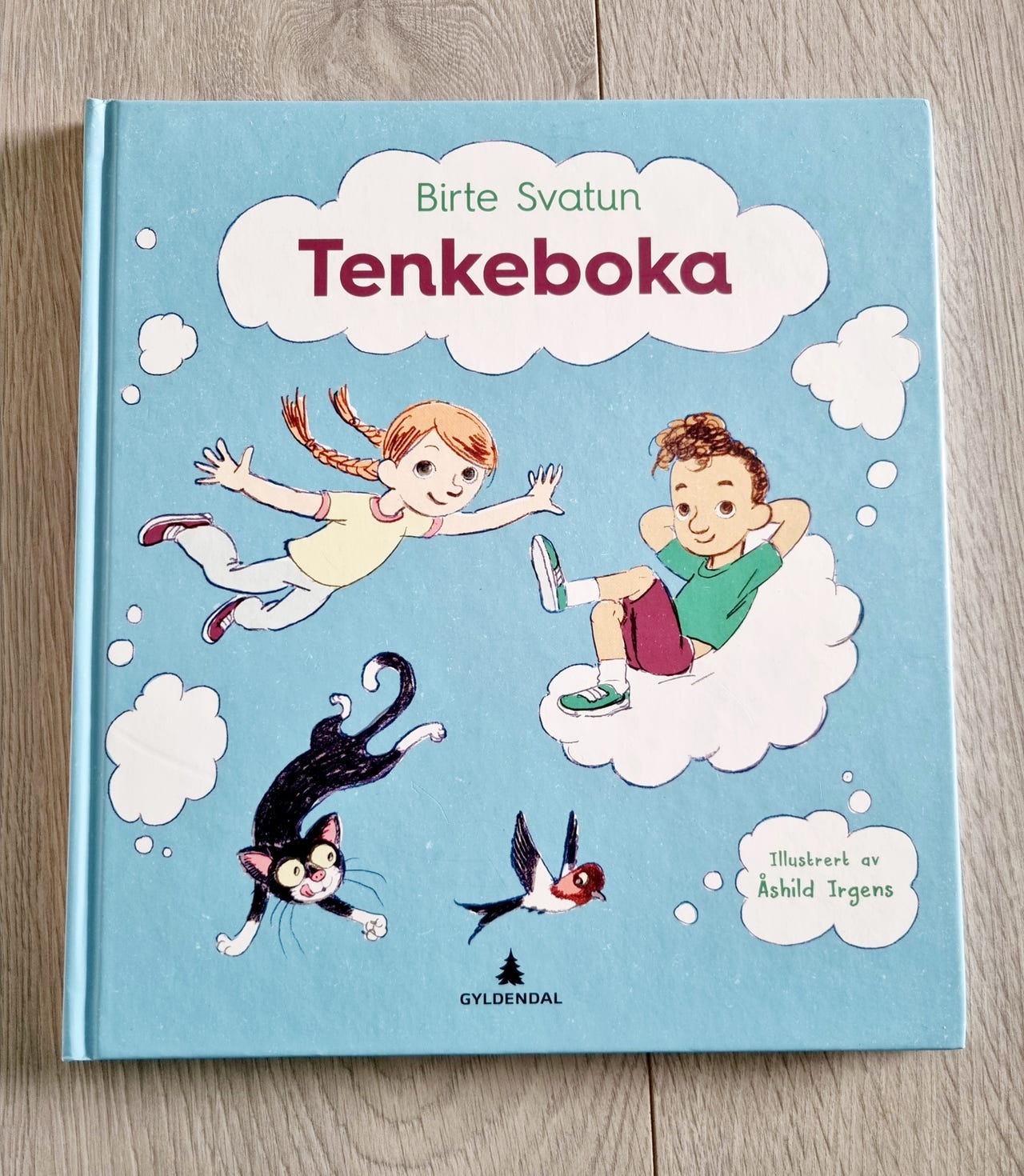 Flott barnebok "Tenkeboka" | FINN-torget