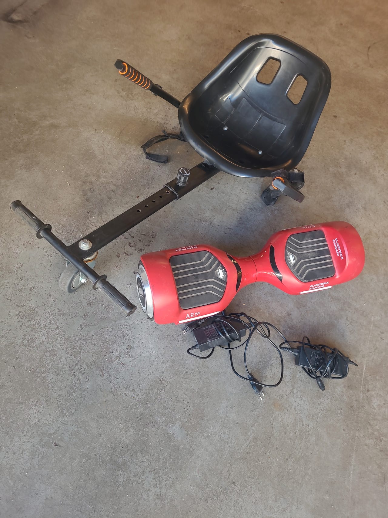 Hoverboard med sete og lader rød | FINN-torget