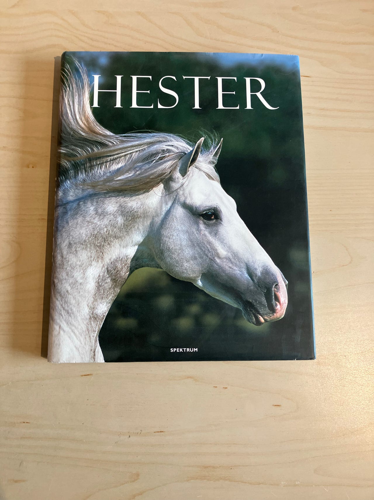 Bob Langrish, Nicola Jane Swinney - Hester | FINN-torget